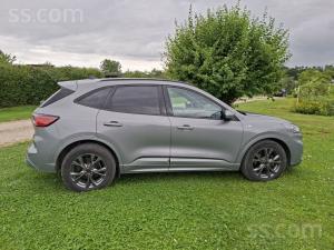 Pelēks Ford Kuga 2022 Bauska, ar dzinēja tilpumu 2.50 L un nobraukumu 68 tūkst. km par 20500 €, foto 4 vietnē AUTOMOTO.COM.LV