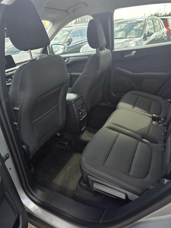 Pelēks Ford Kuga 2022 Viļņa, ar dzinēja tilpumu 1.50 L un nobraukumu 235 tūkst. km par 11900 €, foto 8 vietnē AUTOMOTO.COM.LV
