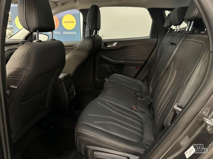 Pelēks Ford Kuga 2022 Viļņa, ar dzinēja tilpumu 2.50 L un nobraukumu 56 tūkst. km par 25900 €, foto 14 vietnē AUTOMOTO.COM.LV