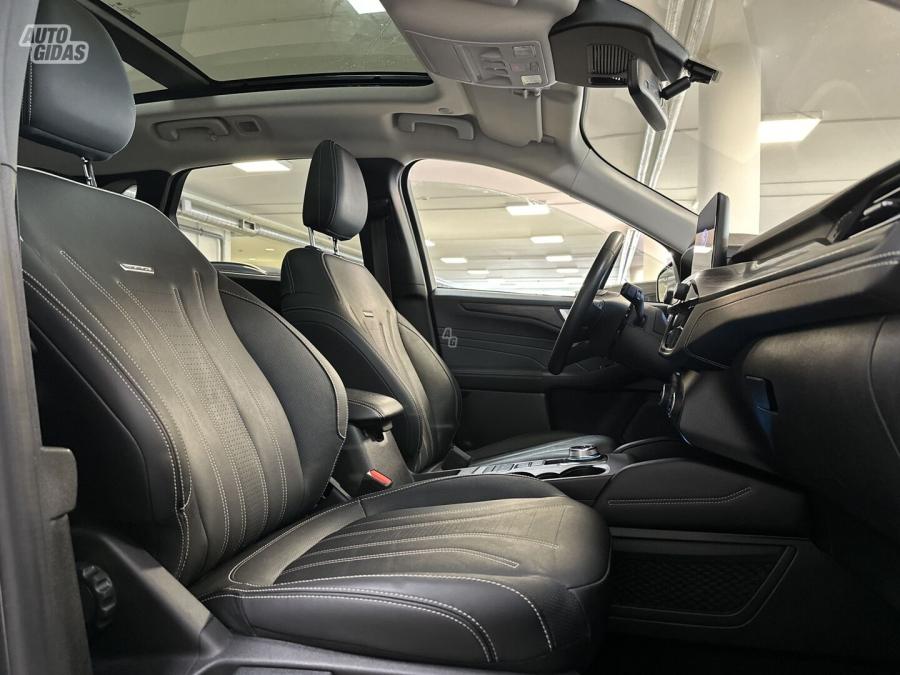 Pelēks Ford Kuga 2022 Viļņa, ar dzinēja tilpumu 2.50 L un nobraukumu 56 tūkst. km par 25900 €, foto 18 vietnē AUTOMOTO.COM.LV