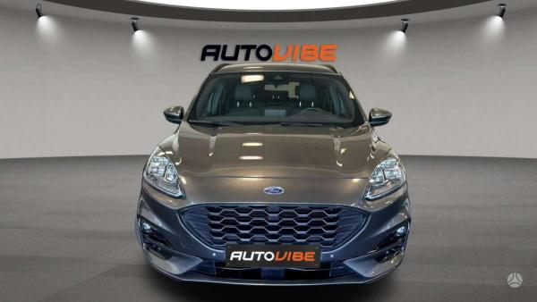 Grey Ford Kuga 2022 in Vilnius, with an engine capacity of 2.50 L and mileage of 84 thousand km for 20989 €, photo 2 on AUTOMOTO.COM.LV