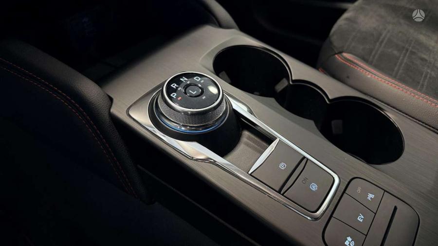 Pelēks Ford Kuga 2022 Viļņa, ar dzinēja tilpumu 2.50 L un nobraukumu 84 tūkst. km par 20989 €, foto 29 vietnē AUTOMOTO.COM.LV