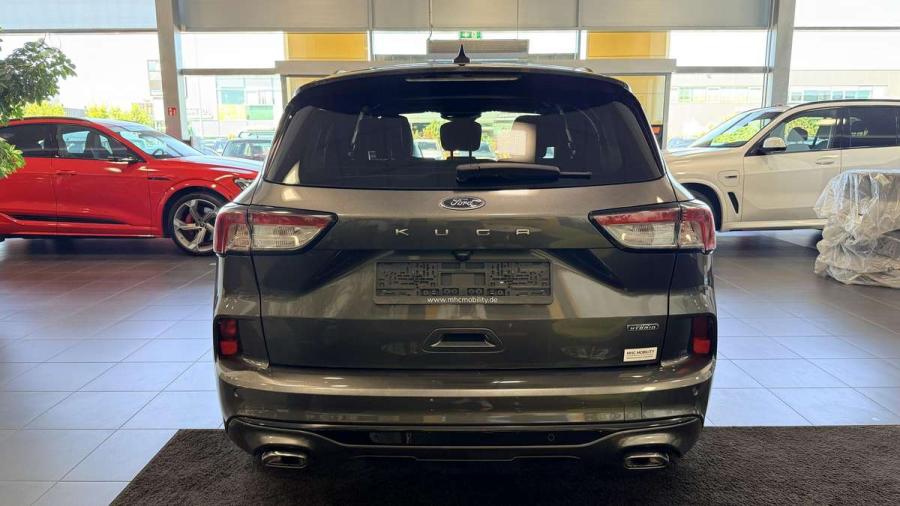 Pelēks Ford Kuga 2022 Viļņa, ar dzinēja tilpumu 2.50 L un nobraukumu 84 tūkst. km par 20989 €, foto 36 vietnē AUTOMOTO.COM.LV