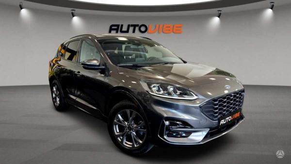 Grey Ford Kuga 2022 in Vilnius, with an engine capacity of 2.50 L and mileage of 118 thousand km for 20989 €, photo 3 on AUTOMOTO.COM.LV