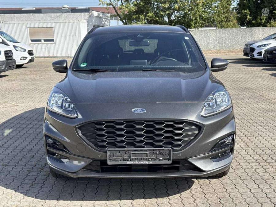 Grey Ford Kuga 2022 in Vilnius, with an engine capacity of 2.49 L and mileage of 132 thousand km for 18888 €, photo 10 on AUTOMOTO.COM.LV