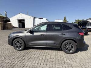 Grey Ford Kuga 2022 in Vilnius, with an engine capacity of 2.49 L and mileage of 132 thousand km for 18888 €, photo 12 on AUTOMOTO.COM.LV