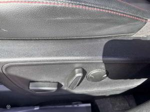 Grey Ford Kuga 2022 in Vilnius, with an engine capacity of 2.49 L and mileage of 132 thousand km for 18888 €, photo 21 on AUTOMOTO.COM.LV