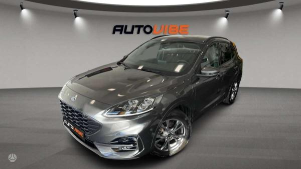 Pelēks Ford Kuga 2022 Viļņa, ar dzinēja tilpumu 2.50 L un nobraukumu 132 tūkst. km par 19888 €, foto 1 vietnē AUTOMOTO.COM.LV