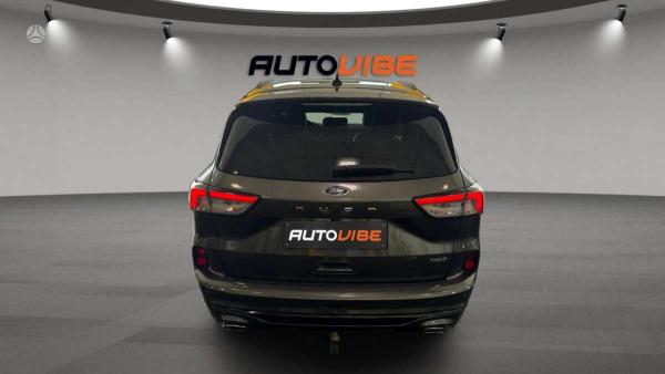 Pelēks Ford Kuga 2022 Viļņa, ar dzinēja tilpumu 2.50 L un nobraukumu 132 tūkst. km par 19888 €, foto 5 vietnē AUTOMOTO.COM.LV