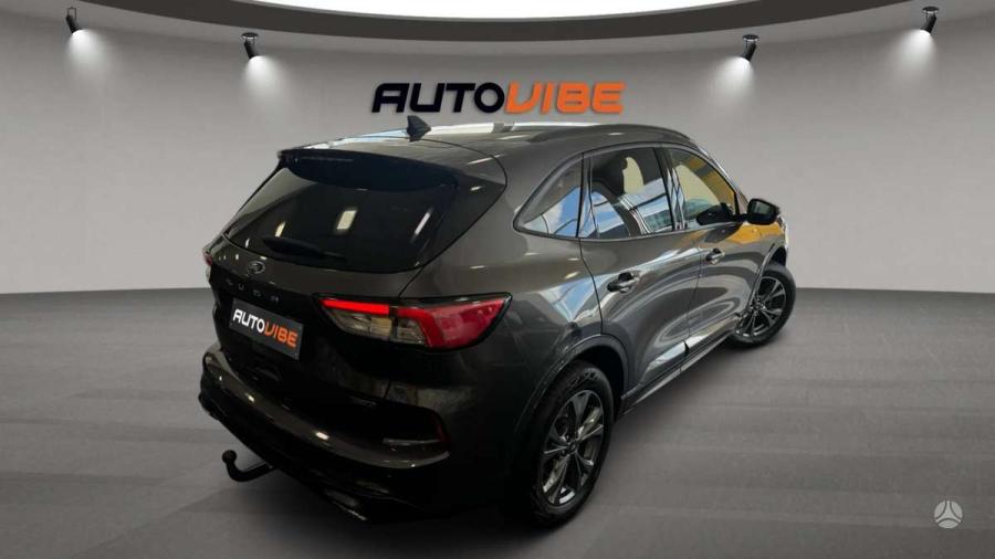 Pelēks Ford Kuga 2022 Viļņa, ar dzinēja tilpumu 2.50 L un nobraukumu 132 tūkst. km par 19888 €, foto 7 vietnē AUTOMOTO.COM.LV