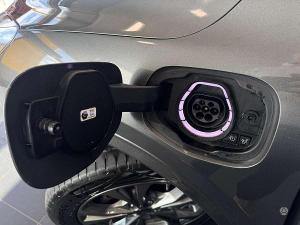 Pelēks Ford Kuga 2022 Viļņa, ar dzinēja tilpumu 2.50 L un nobraukumu 132 tūkst. km par 19888 €, foto 7 vietnē AUTOMOTO.COM.LV