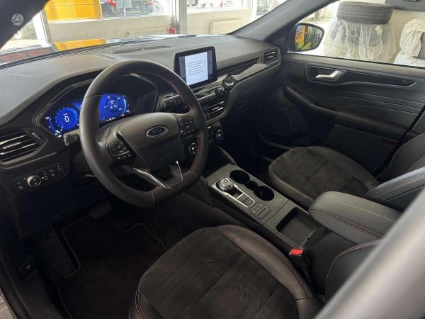 Pelēks Ford Kuga 2022 Viļņa, ar dzinēja tilpumu 2.50 L un nobraukumu 132 tūkst. km par 19888 €, foto 8 vietnē AUTOMOTO.COM.LV