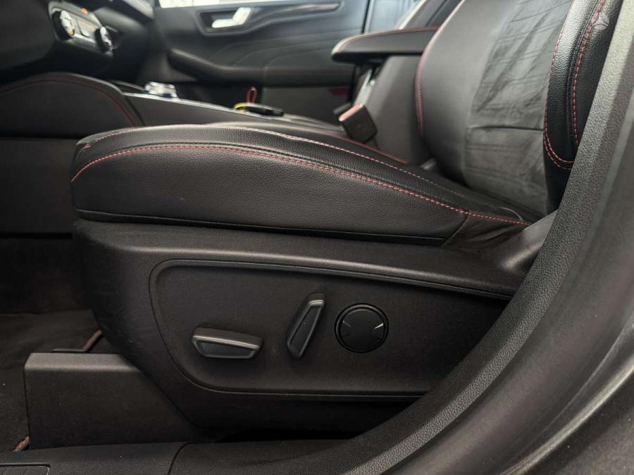Pelēks Ford Kuga 2022 Viļņa, ar dzinēja tilpumu 2.50 L un nobraukumu 132 tūkst. km par 19888 €, foto 11 vietnē AUTOMOTO.COM.LV