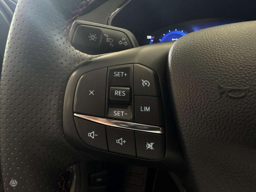 Pelēks Ford Kuga 2022 Viļņa, ar dzinēja tilpumu 2.50 L un nobraukumu 132 tūkst. km par 19888 €, foto 16 vietnē AUTOMOTO.COM.LV