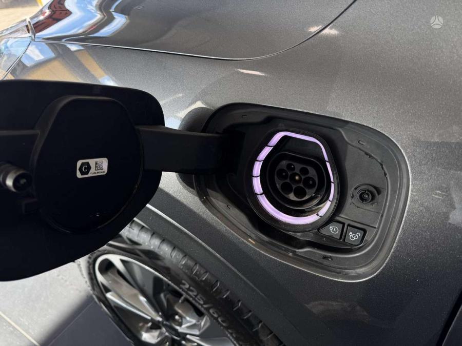 Pelēks Ford Kuga 2022 Viļņa, ar dzinēja tilpumu 2.50 L un nobraukumu 132 tūkst. km par 19888 €, foto 31 vietnē AUTOMOTO.COM.LV