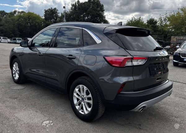 Pelēks Ford Kuga 2022 Panevēža, ar dzinēja tilpumu 1.50 L un nobraukumu 160 tūkst. km par 12300 €, foto 5 vietnē AUTOMOTO.COM.LV