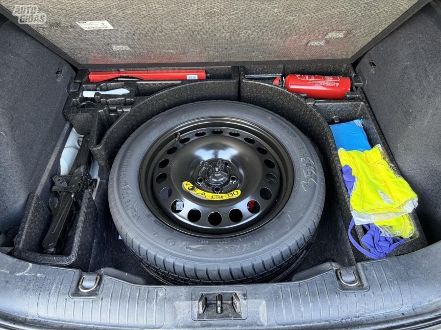Pelēks Ford Kuga 2022 Druskininkai, ar dzinēja tilpumu 2.50 L un nobraukumu 211 tūkst. km par 13250 €, foto 18 vietnē AUTOMOTO.COM.LV
