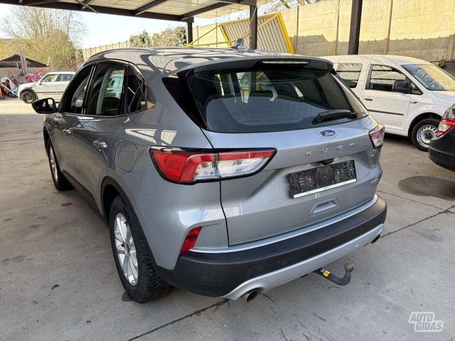 Pelēks Ford Kuga 2022 Druskininkai, ar dzinēja tilpumu 2.50 L un nobraukumu 211 tūkst. km par 13250 €, foto 19 vietnē AUTOMOTO.COM.LV