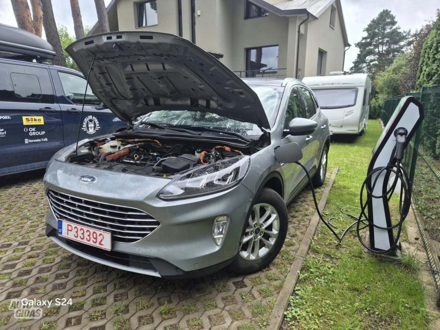 Pelēks Ford Kuga 2022 Druskininkai, ar dzinēja tilpumu 2.50 L un nobraukumu 211 tūkst. km par 13250 €, foto 22 vietnē AUTOMOTO.COM.LV