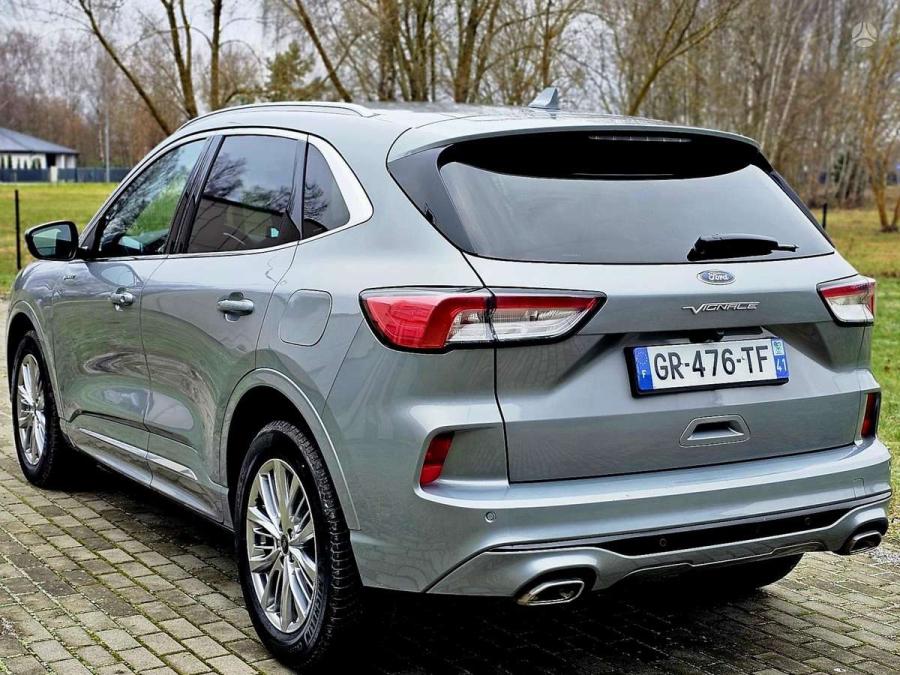 Grey Ford Kuga 2023 in Taurage, with an engine capacity of 2.49 L and mileage of 127 thousand km for 15900 €, photo 5 on AUTOMOTO.COM.LV