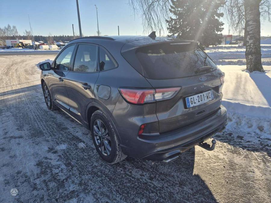 Grey Ford Kuga 2023 in Taurage, with an engine capacity of 2.49 L and mileage of 293 thousand km for 13552 €, photo 6 on AUTOMOTO.COM.LV