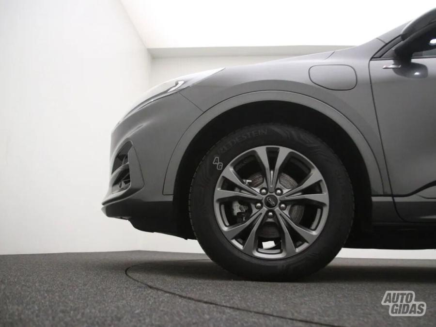 Pelēks Ford Kuga 2023 Viļņa, ar dzinēja tilpumu 2.50 L un nobraukumu 192 tūkst. km par 19199 €, foto 29 vietnē AUTOMOTO.COM.LV