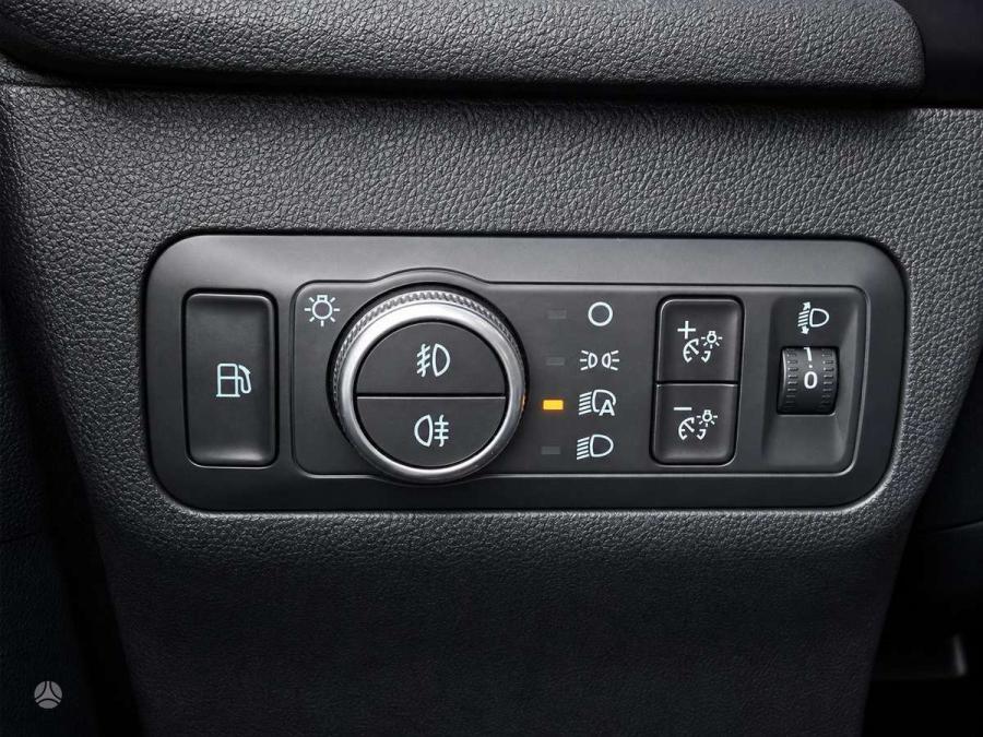 Grey Ford Kuga 2023 in Vilnius, with an engine capacity of 2.49 L and mileage of 89 thousand km for 20990 €, photo 11 on AUTOMOTO.COM.LV