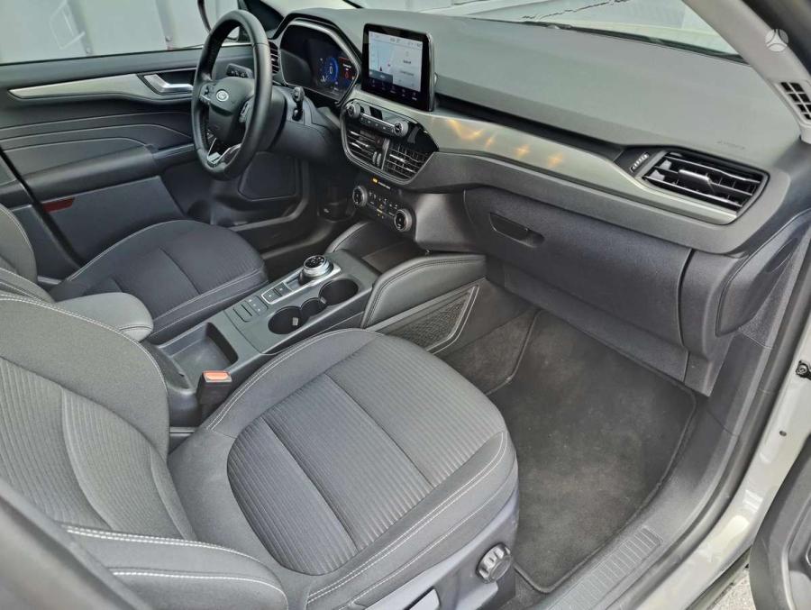 Pelēks Ford Kuga 2023 Viļņa, ar dzinēja tilpumu 2.49 L un nobraukumu 90 tūkst. km par 20650 €, foto 17 vietnē AUTOMOTO.COM.LV