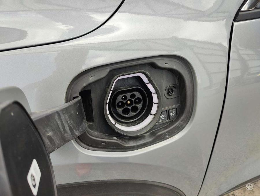 Pelēks Ford Kuga 2023 Viļņa, ar dzinēja tilpumu 2.49 L un nobraukumu 90 tūkst. km par 20650 €, foto 20 vietnē AUTOMOTO.COM.LV