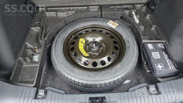 Pelēks Ford Kuga 2023 Šauļi, ar dzinēja tilpumu 2.00 L un nobraukumu 18 tūkst. km par 20500 €, foto 11 vietnē AUTOMOTO.COM.LV
