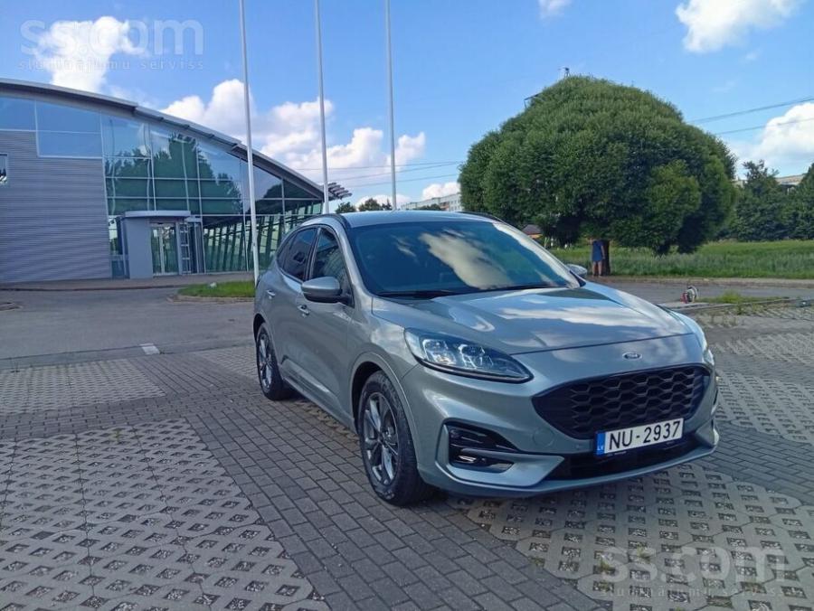 Pelēks Ford Kuga 2024 Rīga, ar dzinēja tilpumu 2.50 L un nobraukumu 35 tūkst. km par 25900 €, foto 3 vietnē AUTOMOTO.COM.LV