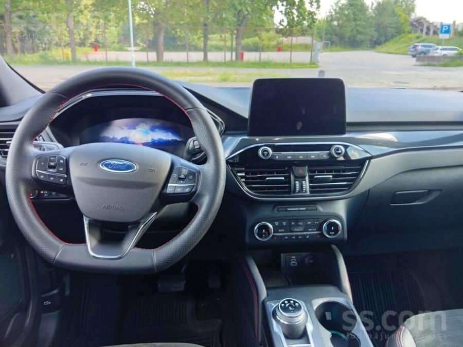 Pelēks Ford Kuga 2024 Rīga, ar dzinēja tilpumu 2.50 L un nobraukumu 35 tūkst. km par 25900 €, foto 8 vietnē AUTOMOTO.COM.LV