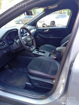 Pelēks Ford Kuga 2024 Rīga, ar dzinēja tilpumu 2.50 L un nobraukumu 35 tūkst. km par 25900 €, foto 10 vietnē AUTOMOTO.COM.LV