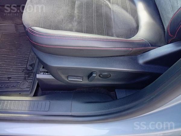 Pelēks Ford Kuga 2024 Rīga, ar dzinēja tilpumu 2.50 L un nobraukumu 35 tūkst. km par 25900 €, foto 10 vietnē AUTOMOTO.COM.LV