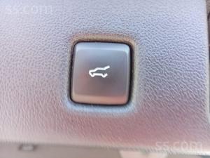 Pelēks Ford Kuga 2024 Rīga, ar dzinēja tilpumu 2.50 L un nobraukumu 35 tūkst. km par 25900 €, foto 17 vietnē AUTOMOTO.COM.LV
