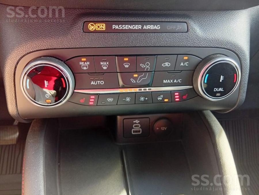 Pelēks Ford Kuga 2024 Rīga, ar dzinēja tilpumu 2.50 L un nobraukumu 35 tūkst. km par 25900 €, foto 18 vietnē AUTOMOTO.COM.LV