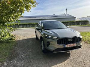 Pelēks Ford Kuga 2024 Kauņa, ar dzinēja tilpumu 2.49 L un nobraukumu 19 tūkst. km par 23590 €, foto 4 vietnē AUTOMOTO.COM.LV