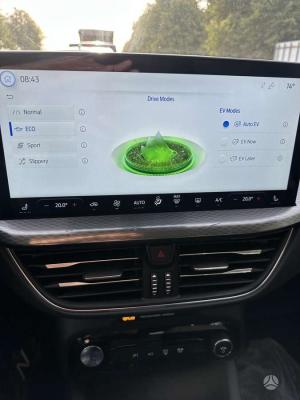 Pelēks Ford Kuga 2024 Kauņa, ar dzinēja tilpumu 2.49 L un nobraukumu 19 tūkst. km par 23590 €, foto 13 vietnē AUTOMOTO.COM.LV