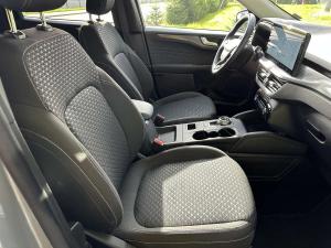 Pelēks Ford Kuga 2024 Kauņa, ar dzinēja tilpumu 2.49 L un nobraukumu 19 tūkst. km par 23590 €, foto 25 vietnē AUTOMOTO.COM.LV