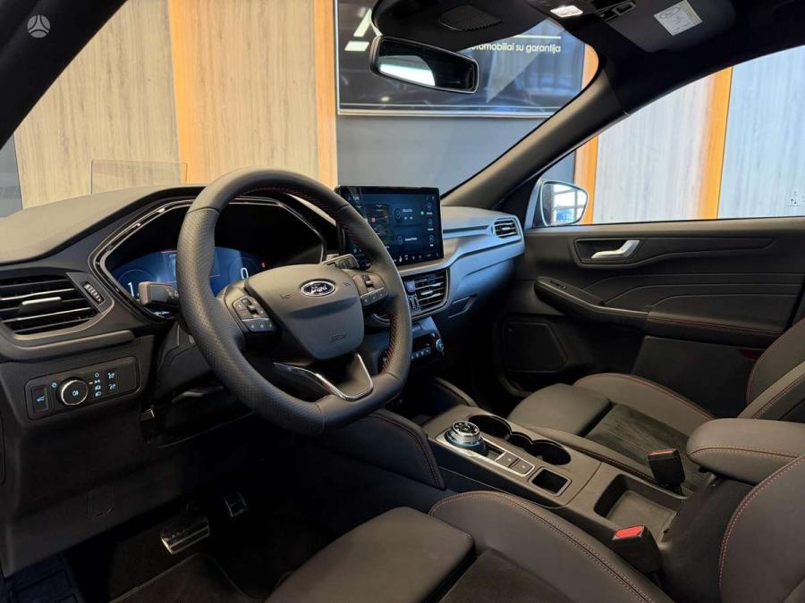 Pelēks Ford Kuga 2025 Kauņa, ar dzinēja tilpumu 1.50 L un nobraukumu 24 tūkst. km par 29990 €, foto 13 vietnē AUTOMOTO.COM.LV