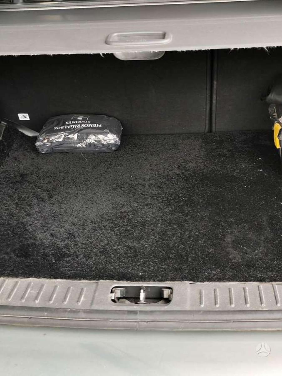 Pelēks Ford Kuga 2010 Marijampole, ar dzinēja tilpumu 2.00 L un nobraukumu 233 tūkst. km par 6000 €, foto 13 vietnē AUTOMOTO.COM.LV