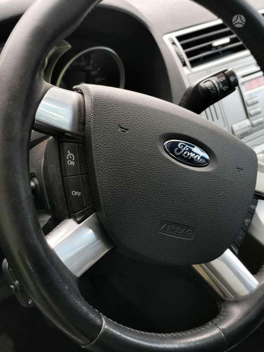 Pelēks Ford Kuga 2010 Marijampole, ar dzinēja tilpumu 2.00 L un nobraukumu 233 tūkst. km par 6000 €, foto 18 vietnē AUTOMOTO.COM.LV