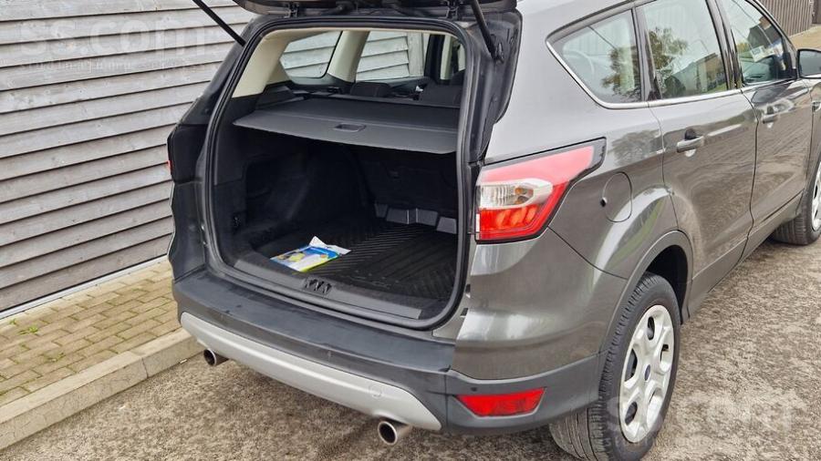 Grey Ford Kuga 2017 in Jelgava, with an engine capacity of 1.50 L and mileage of 98 thousand km for 10950 €, photo 19 on AUTOMOTO.COM.LV