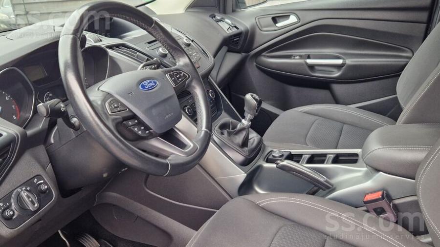 Grey Ford Kuga 2017 in Jelgava, with an engine capacity of 1.50 L and mileage of 98 thousand km for 10950 €, photo 26 on AUTOMOTO.COM.LV