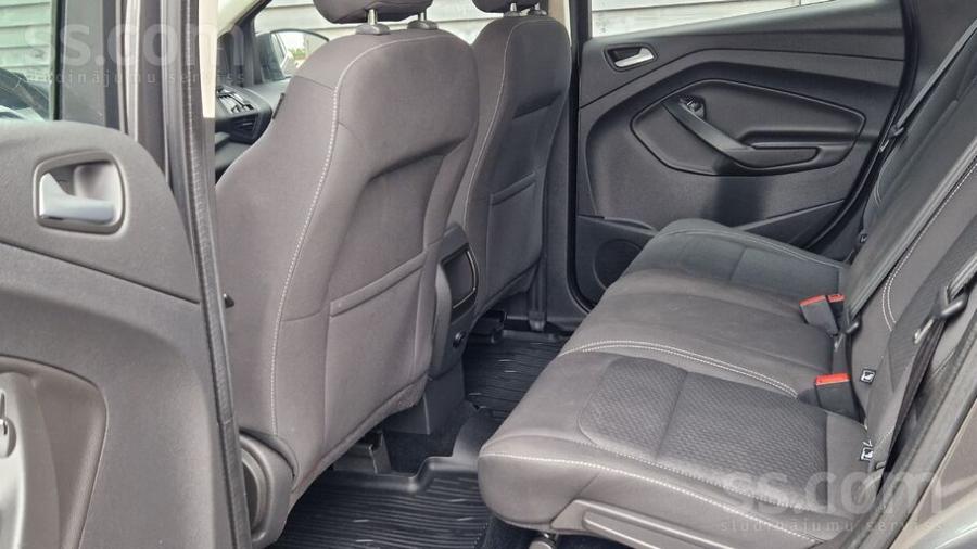 Grey Ford Kuga 2017 in Jelgava, with an engine capacity of 1.50 L and mileage of 98 thousand km for 10950 €, photo 27 on AUTOMOTO.COM.LV