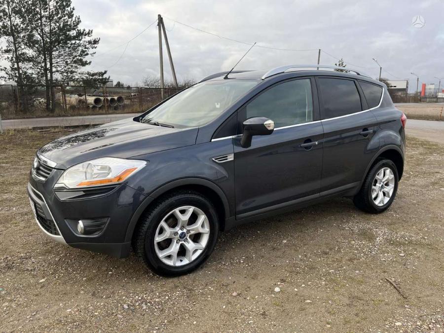 Grey Ford Kuga 2009 in Vilnius, with an engine capacity of 2.00 L and mileage of 236 thousand km for 4950 €, photo 2 on AUTOMOTO.COM.LV