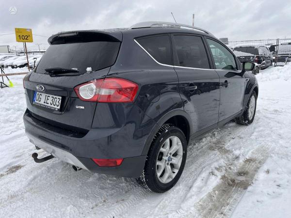 Pelēks Ford Kuga 2009 Viļņa, ar dzinēja tilpumu 2.00 L un nobraukumu 235 tūkst. km par 4750 €, foto 4 vietnē AUTOMOTO.COM.LV
