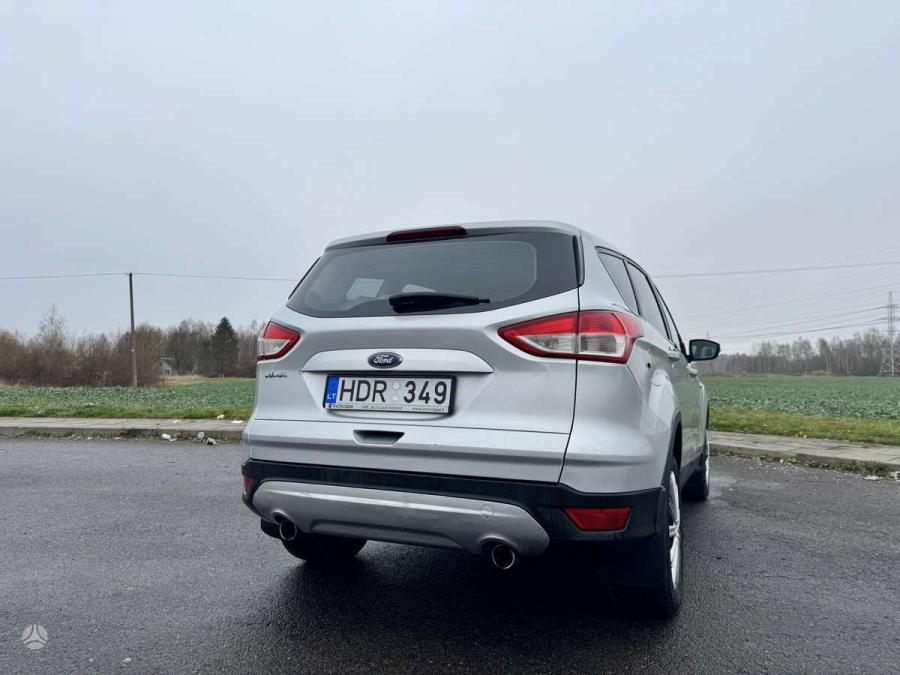Pelēks Ford Kuga 2014 Panevēža, ar dzinēja tilpumu 2.00 L un nobraukumu 284 tūkst. km par 4700 €, foto 6 vietnē AUTOMOTO.COM.LV