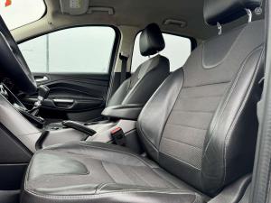 Pelēks Ford Kuga 2014 Panevēža, ar dzinēja tilpumu 2.00 L un nobraukumu 284 tūkst. km par 4700 €, foto 12 vietnē AUTOMOTO.COM.LV