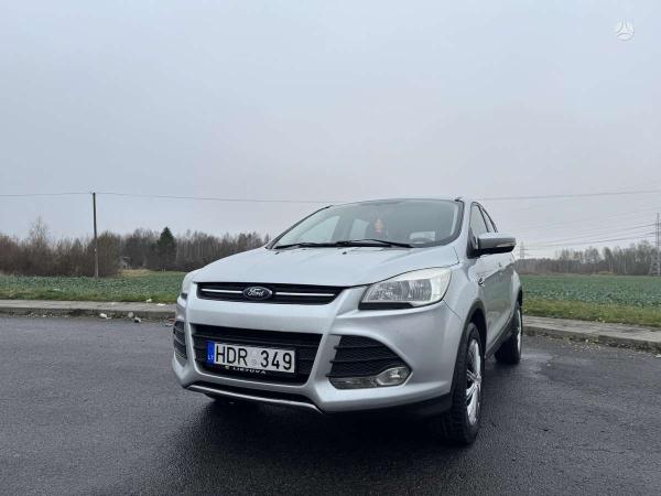 Pelēks Ford Kuga 2014 Panevēža, ar dzinēja tilpumu 2.00 L un nobraukumu 284 tūkst. km par 4499 €, foto 1 vietnē AUTOMOTO.COM.LV
